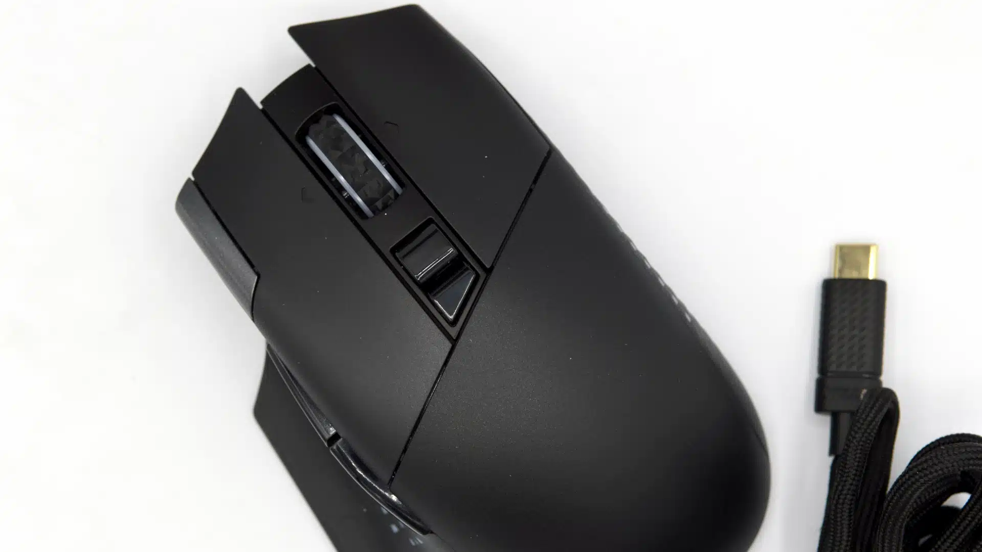 MSI VERSA PRO Wireless Review - Lower-Cost Premium